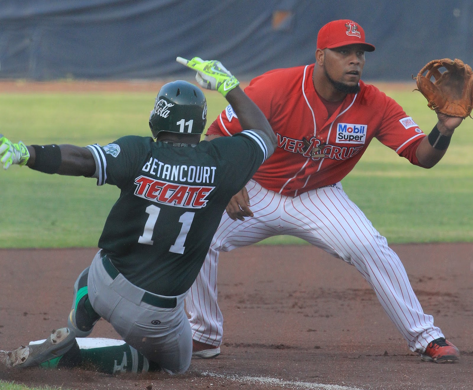 CUPER INFORMA : JOYA DE PITCHEO DE NEGRIN, CUBRE TODA LA RUTA: JUEGO ...