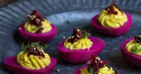 Curry deviled eggs (pickled beets + dill - Easy Recipes for Every Meal