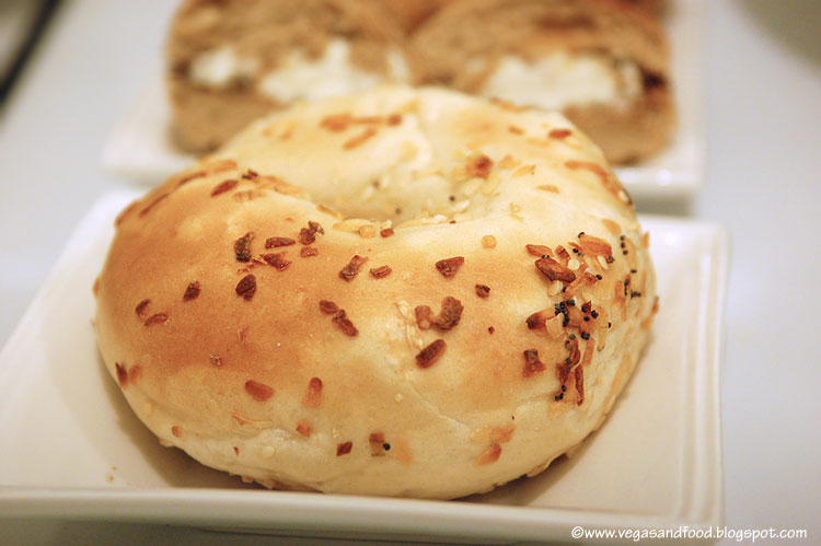Bagelworks cafe - Koreatown - Vegas and Food