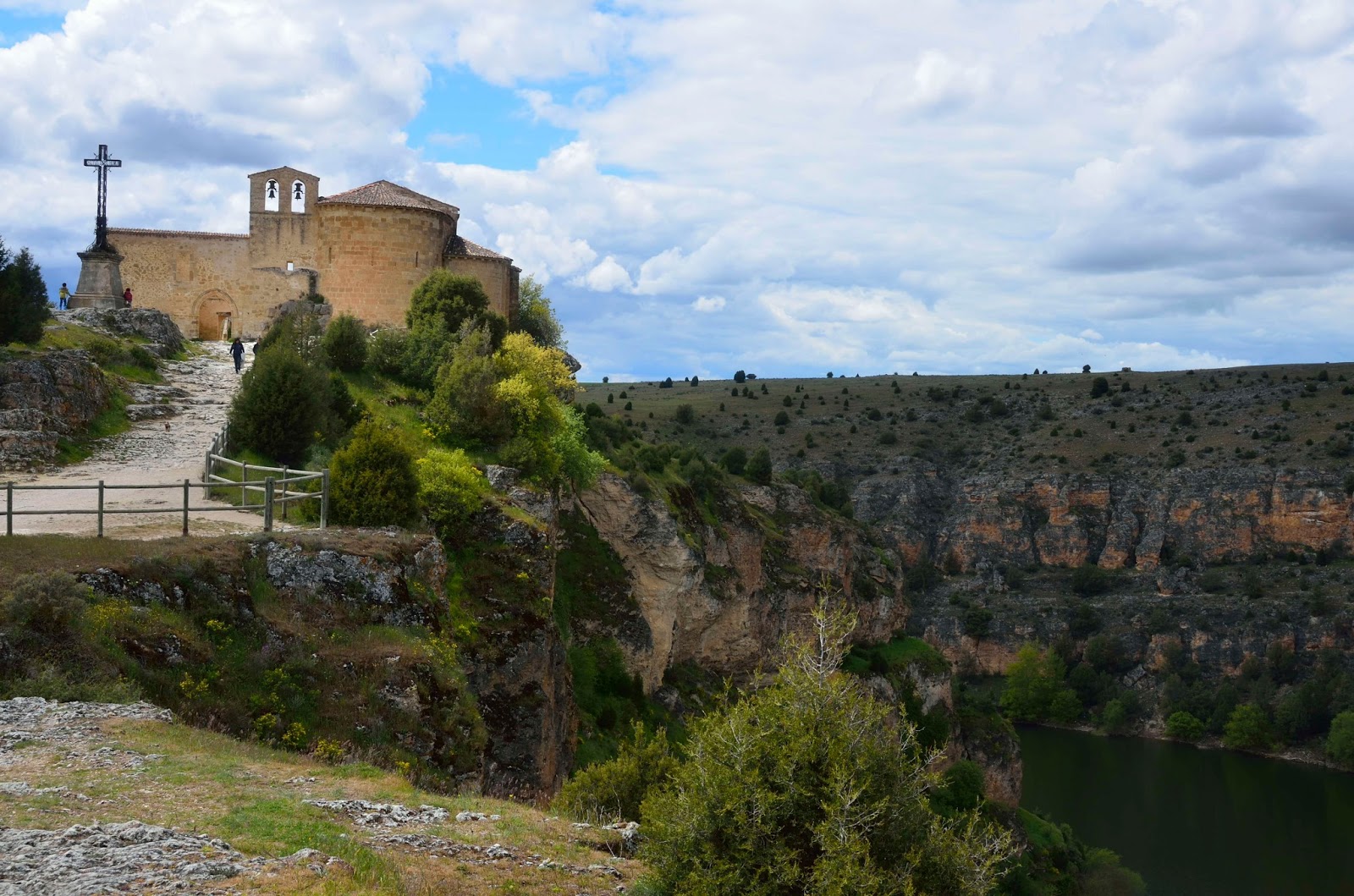 Tras los pasos del Románico: Carrascal del Rio, Románico Segoviano