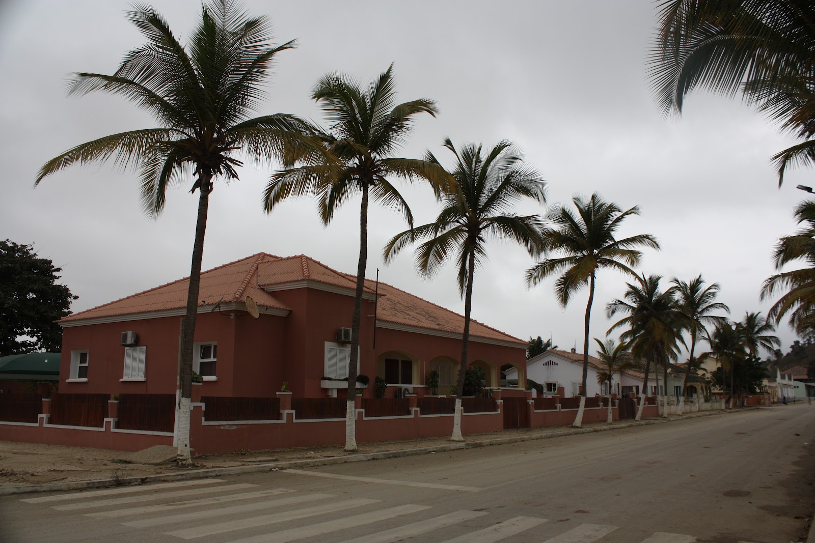 the leopard with a jacket: Angola - Sumbe e Porto Amboim