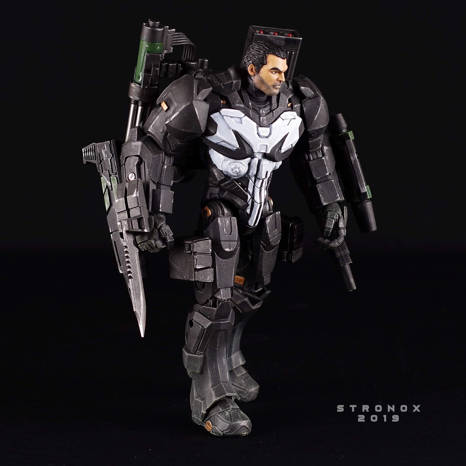 Stronox Custom Figures: Marvel Legends: Punisher War Machine