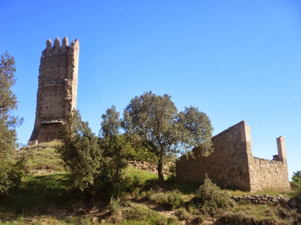 INDRETS D'ESCRIT AL BERGUEDÀ : TORRE DE HOMENATGE CASTELL DE MEROLA ...