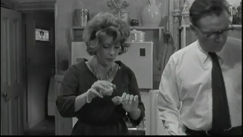 Forced Perspective: Elizabeth Taylor Eating Chicken (1966)