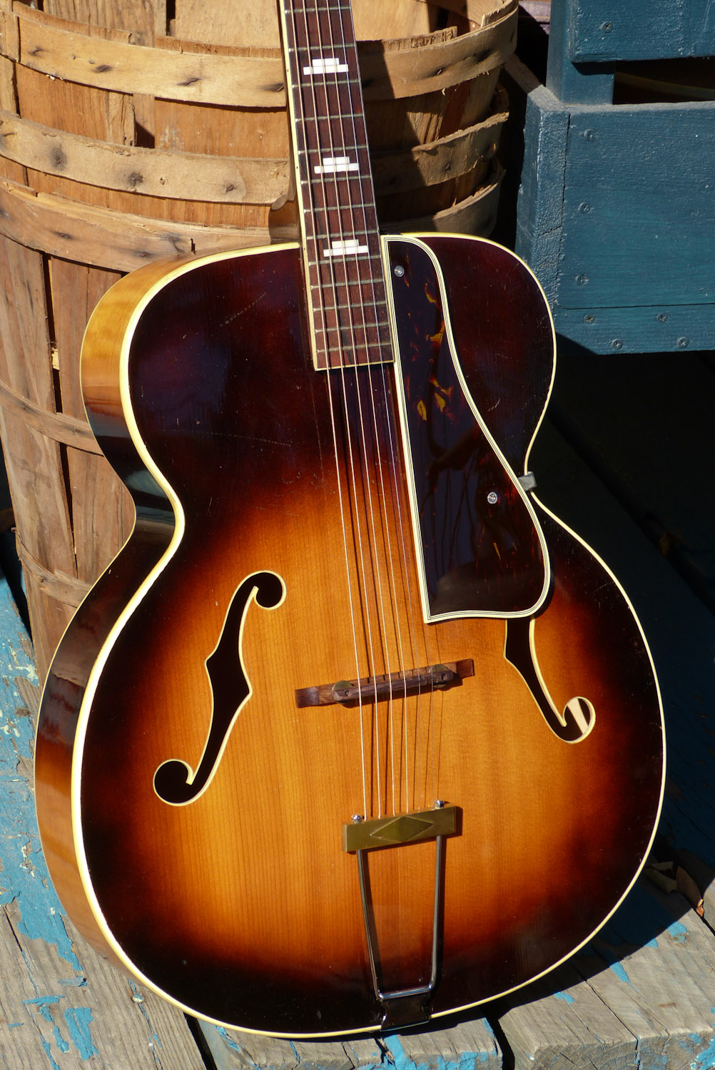 1950s Kay-made Silvertone Aristocrat "Deluxe" Archtop Guitar
