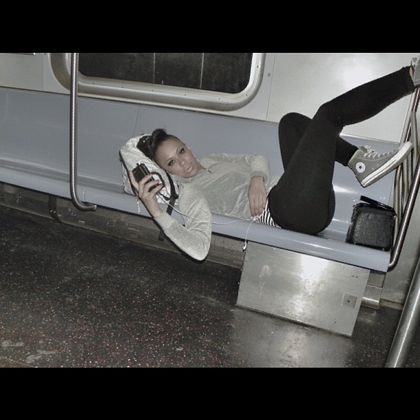 Najwa's Eyes: (Pictures) Madelyn Rivera aka @AngelReignsNYC X Candids X ...