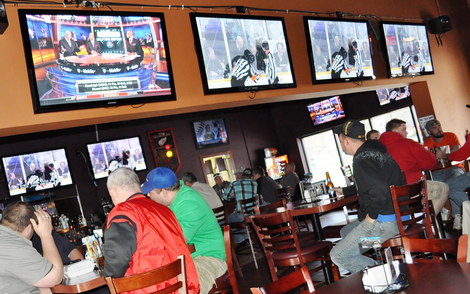 Eat It Detroit: Real Detroit Weekly: The Avenue Sports Grille