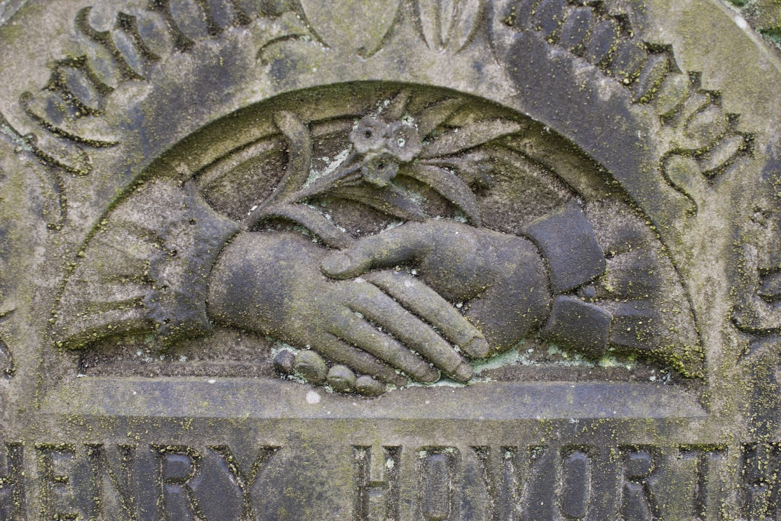 The Graveyard Detective: Grave Art - Hands