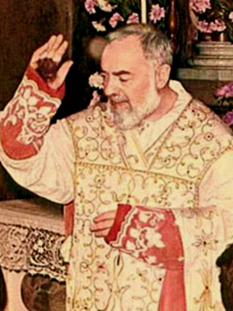 EL PADRE PIO Y LA MISA