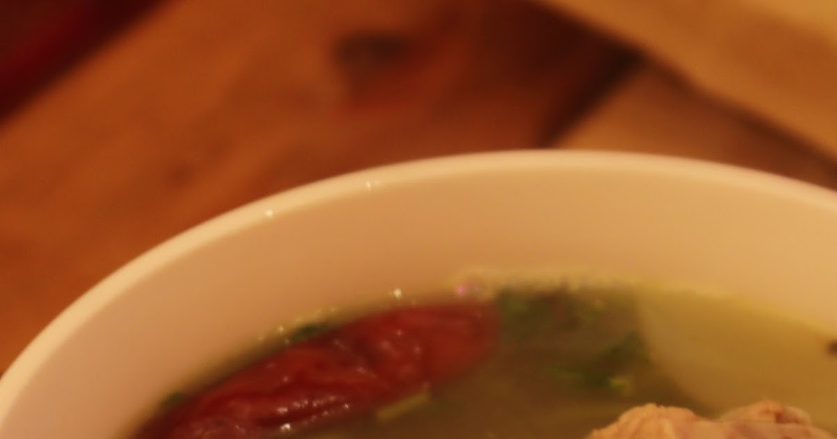 I Wish I Was in Thailand: Tom Saeb (Hot & Sour Pork Rib Soup)