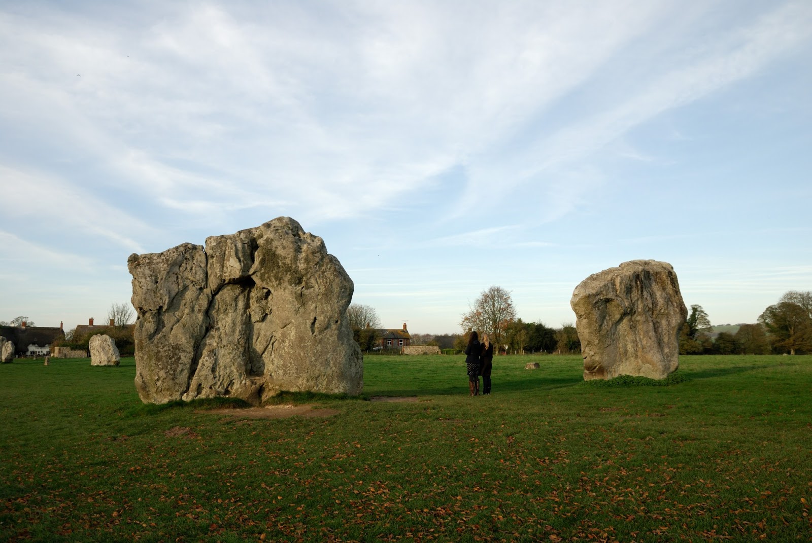 The Canadian Loon: The Henges (Stonehenge, Woodhenge and Avebury)