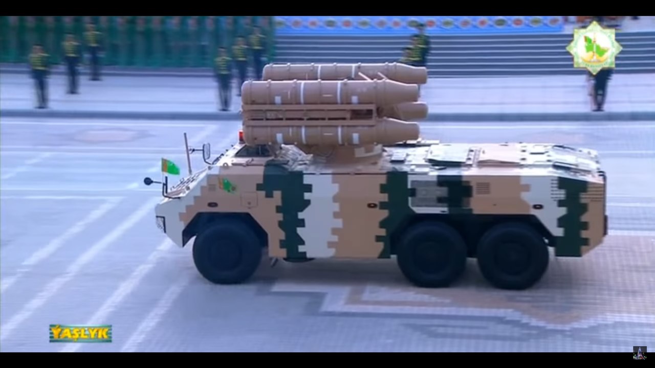 History and military technology: Military parade in Turkmenistan to ...