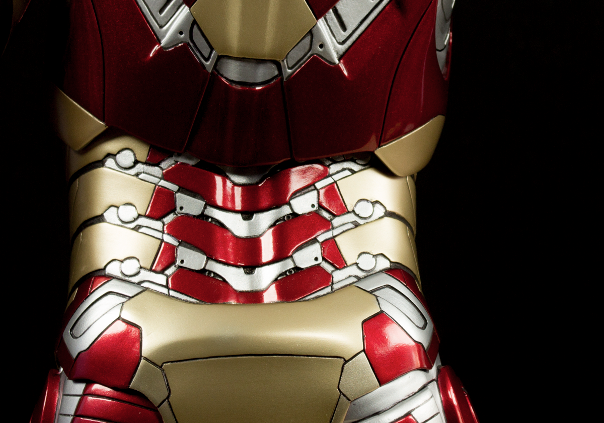 All Time Collections: Side by Side Comparison of XM Studio Iron Man ...