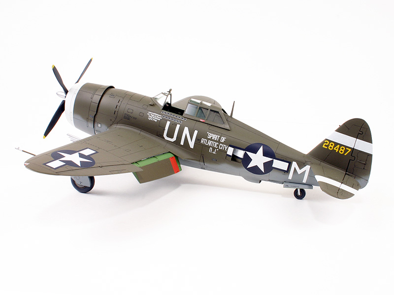 DieselRocket's Military Modeling: Republic P-47D Thunderbolt "Razorback"