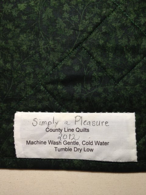 County Line Quilts: Simply a Pleasure Table Runner