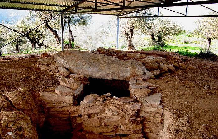 ΙΣΤΟΡΙΑ ΕΛΛΗΝΙΚΗ ΚΑΙ ΠΑΓΚΟΣΜΙΑ : ΟΙ ΘΟΛΩΤΟΙ ΤΑΦΟΙ ΣΤΗΝ ΑΡΧΑΙΑ ΕΛΛΑΔΑ