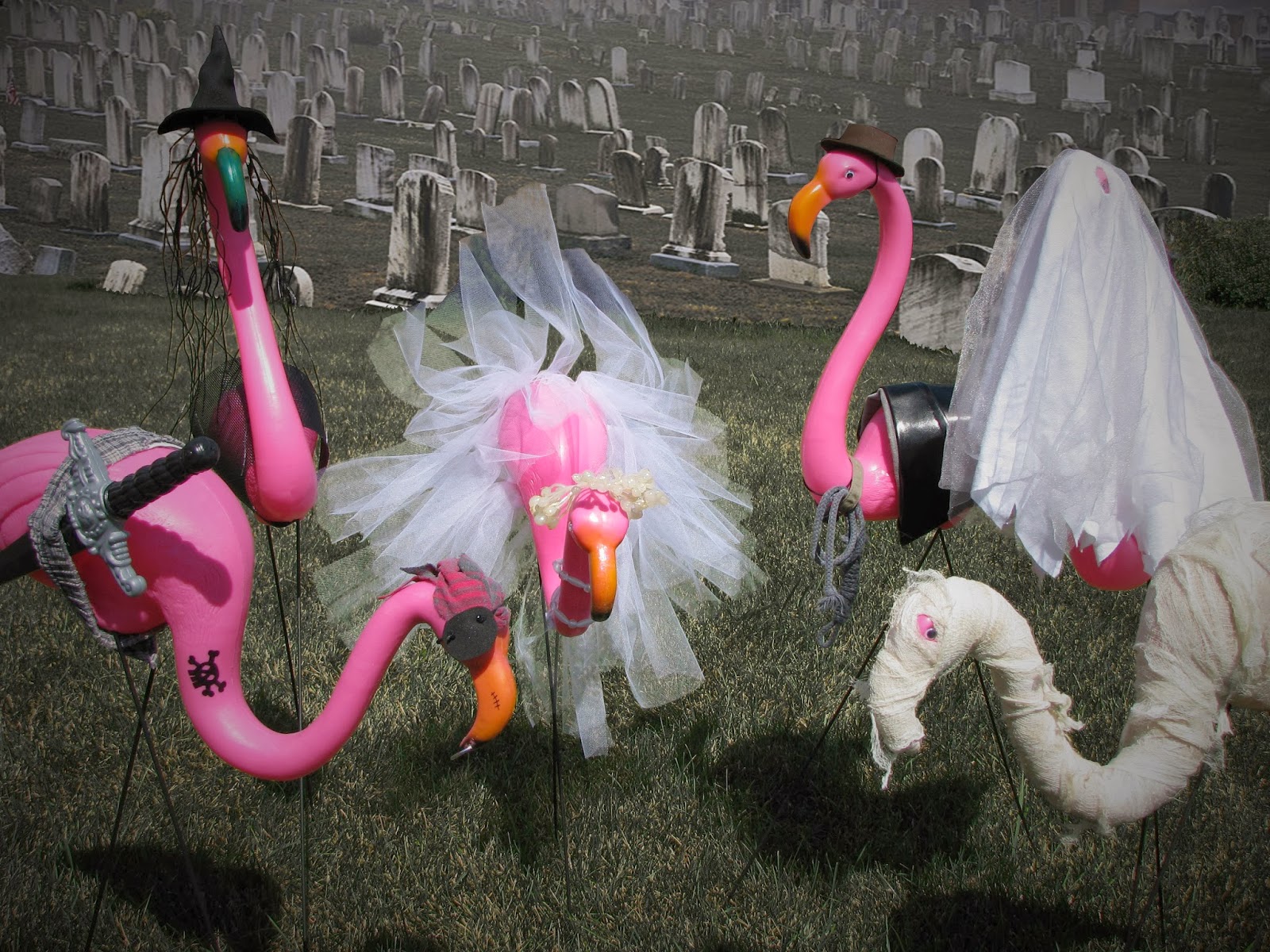 POTIONSMITH: Halloween Flamingos