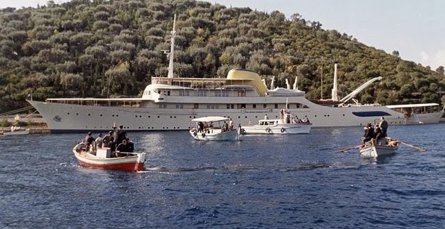 Naval Warfare: HMCS Stormont (K327)