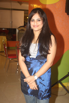 Station Hollywood: June Banerjee rocked Zee Bangla Mirakkel Program.