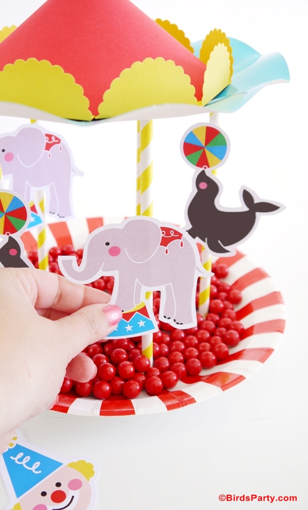 Eu Amo Artesanato: Carrossel feito de pratinhos descartáveis com molde ...