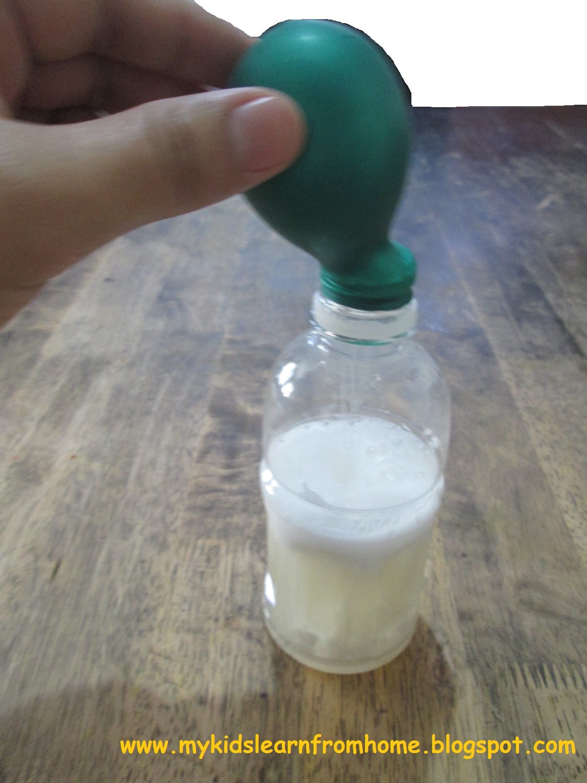 My Kids Learn from Home: Fizz Balloon Experiment