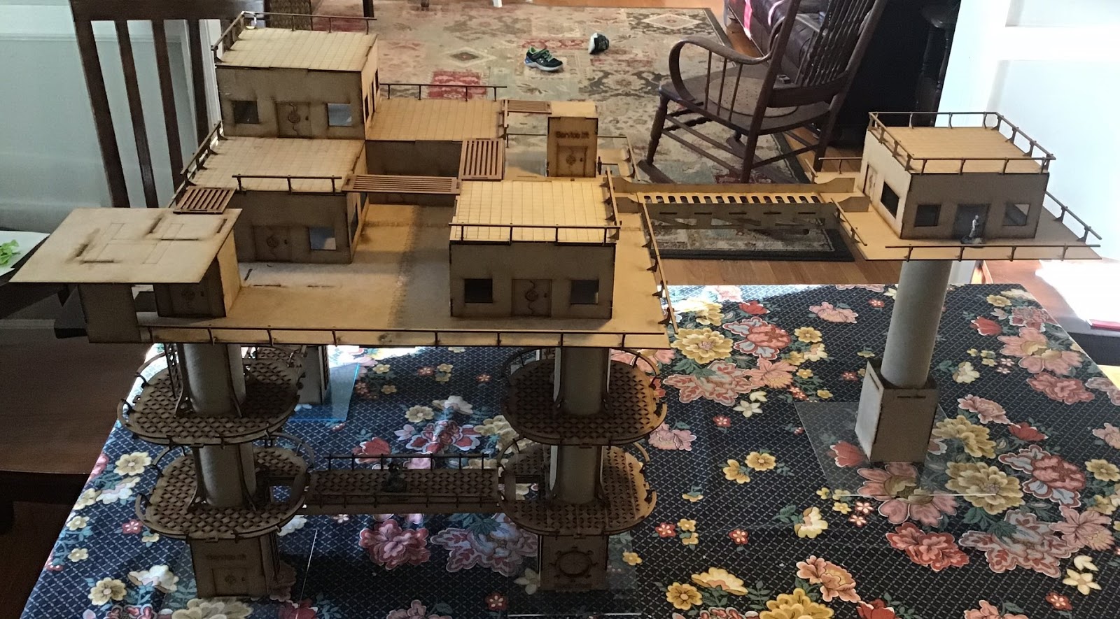 Miros' Games: 28mm Oil Rig - Under Construction