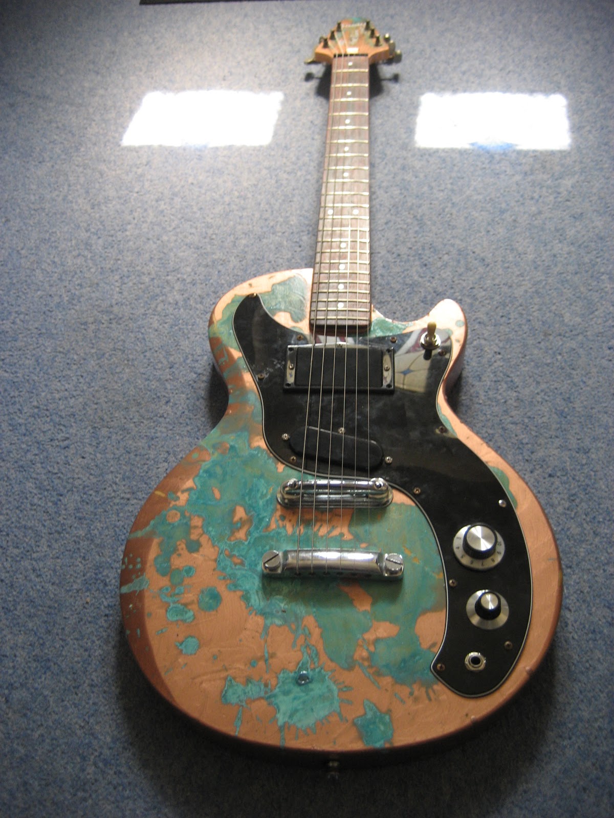 The Jooky Guitar Emporium: July 2012