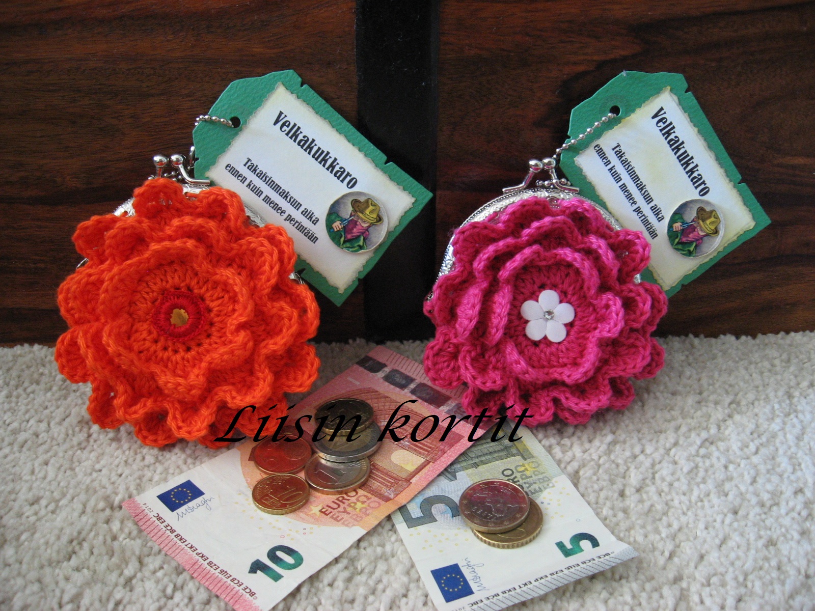 Liisin kortit ja värkkäilyt: VELKAKUKKARO