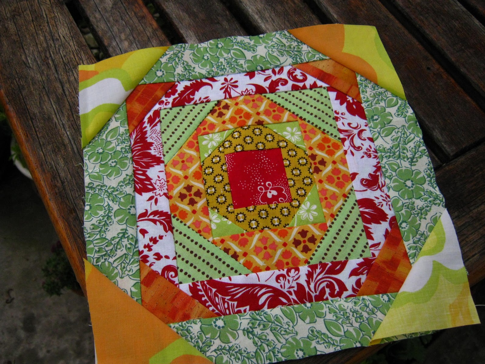 KoolBeenz: Pineapple Plus Quilt Block Tutorial - UPDATE