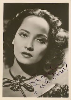 Slice of Cheesecake: Merle Oberon, pictorial