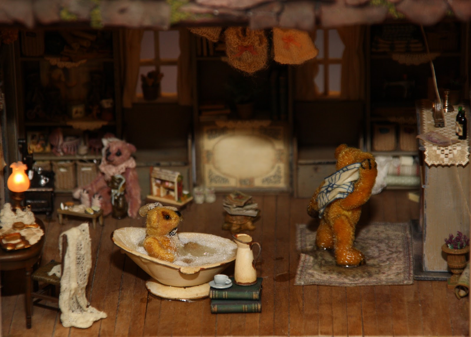 Art of Mini: The Inhabitants of the Old Bear House