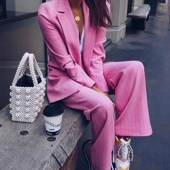 EL TRAJE ROSA QUE TODA QUEREMOS | Ponte tu Ropa