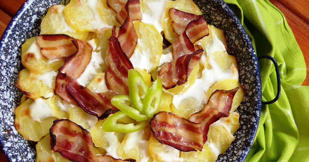 AranyTepsi: Magyaros rakott krumpli