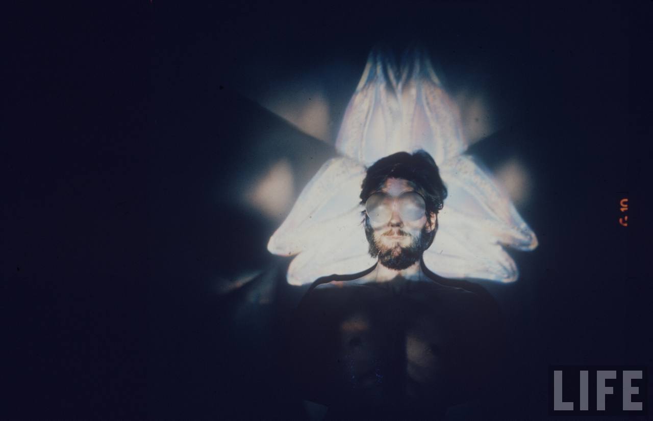 Psychedelic Art – Trip the Light Fantastic With LSD-Inspired Art in the ...