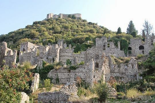 ΨΗΓΜΑΤΑ ΑΠΟ ΤΗΝ ΕΛΛΗΝΙΚΗ ΙΣΤΟΡΙΑ: ΜΥΣΤΡΑΣ