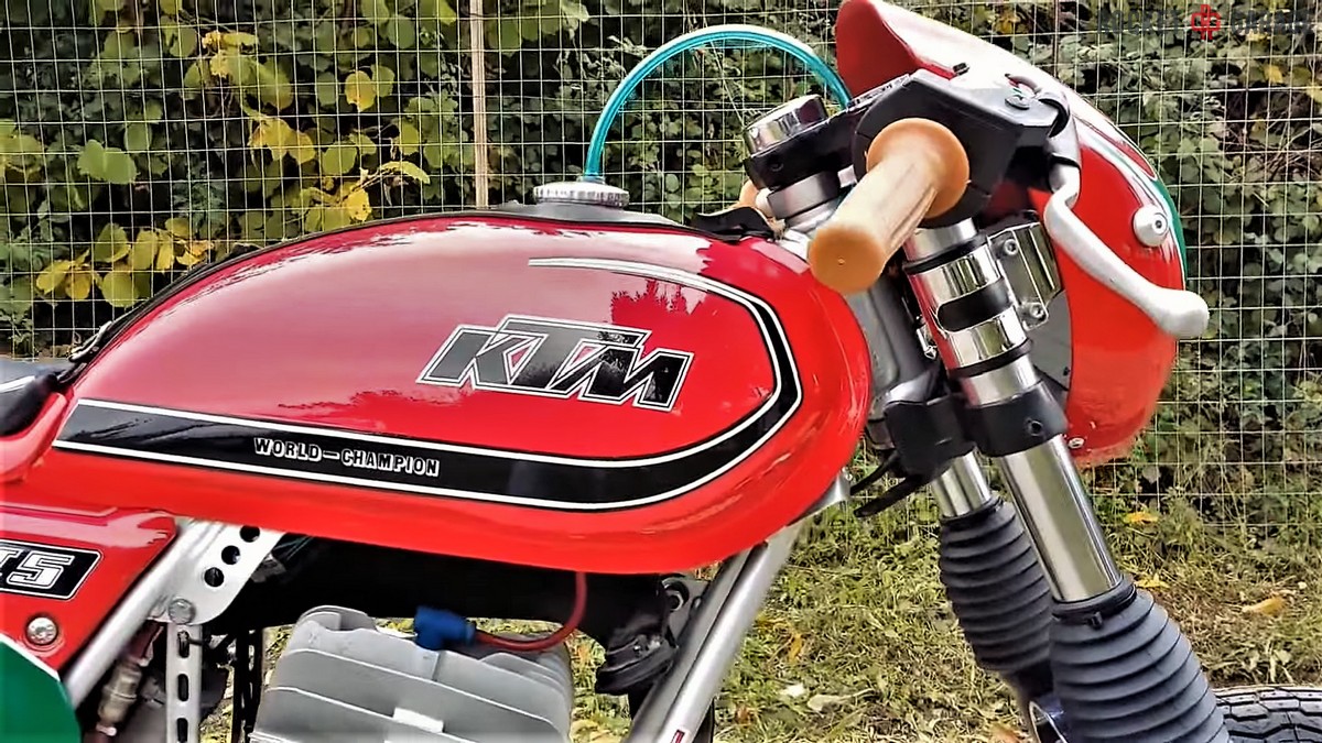 Ktm Bora 250 mc5 Cafe Racer - RocketGarage - Cafe Racer Magazine