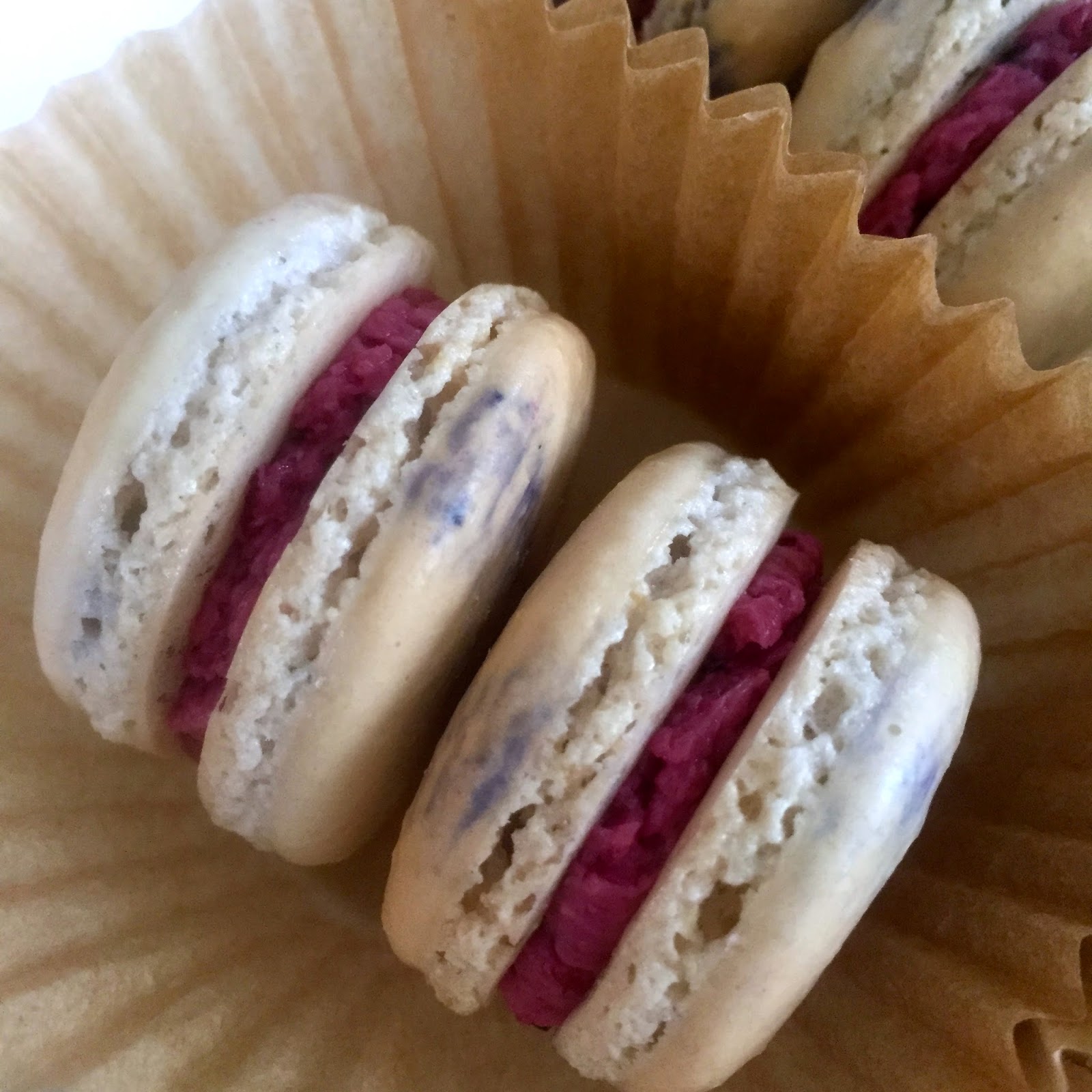 Heidi's Mix: Black Currant Macarons