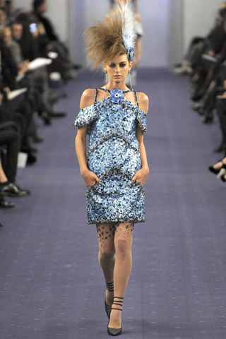 Fusion Of Effects: Walk the Walk: Chanel Haute Couture S/S 2012 Collection