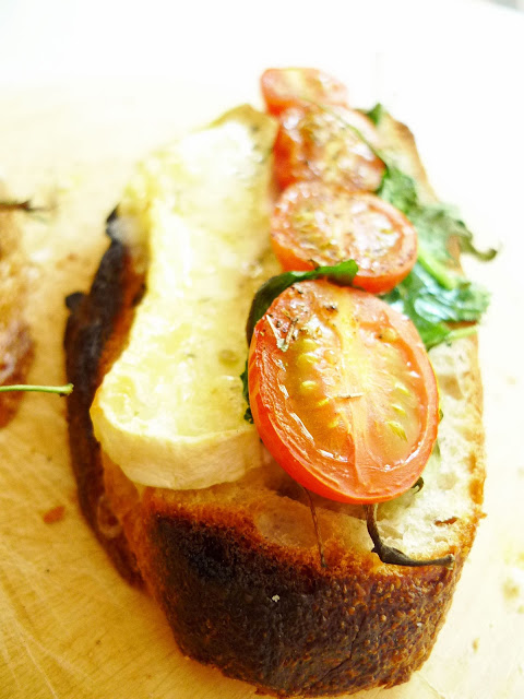 Honey & Dijon: TARTINE EXPRESS