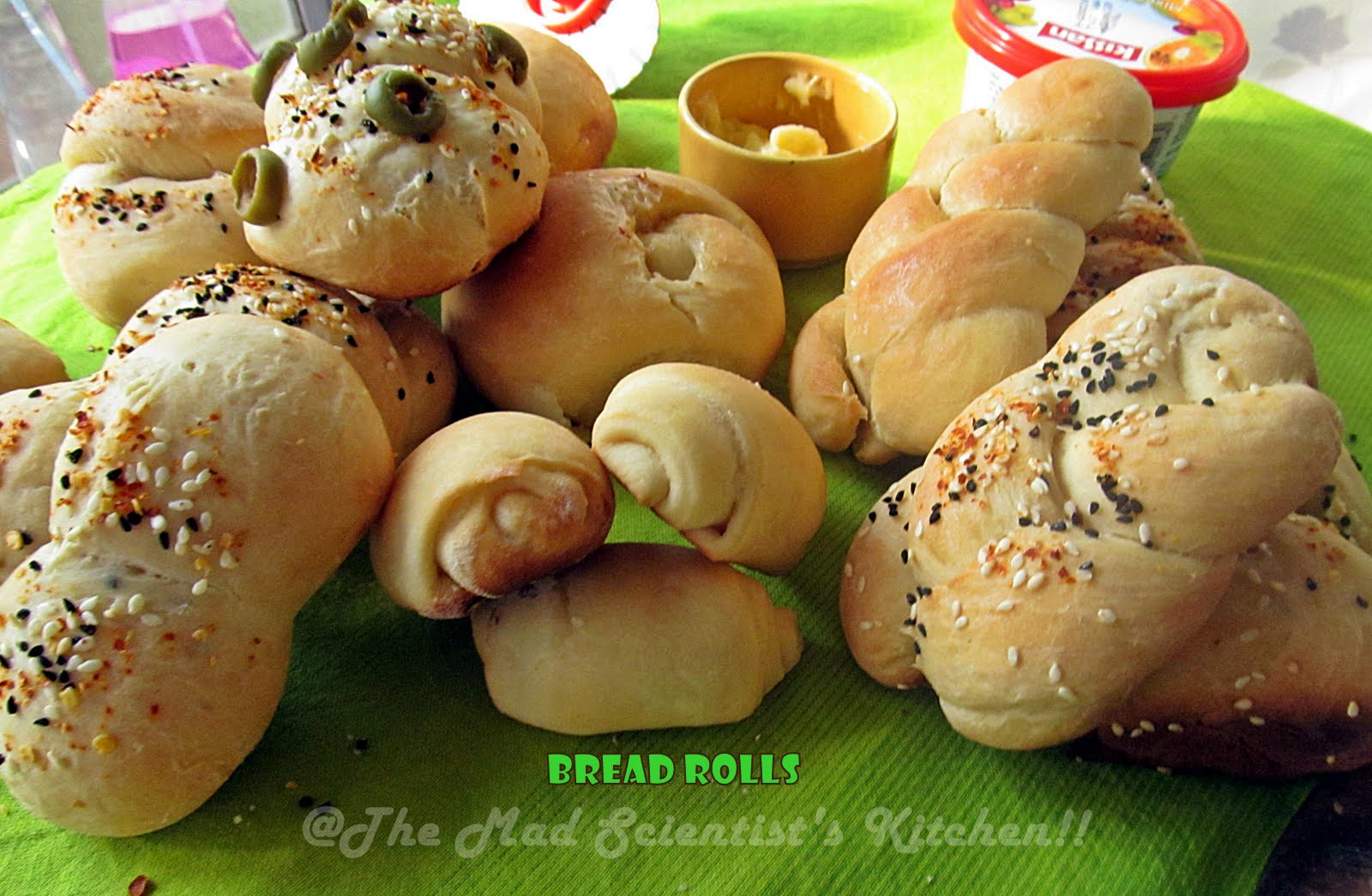 Shaped Bread Rolls - The Mad Scientists Kitchen