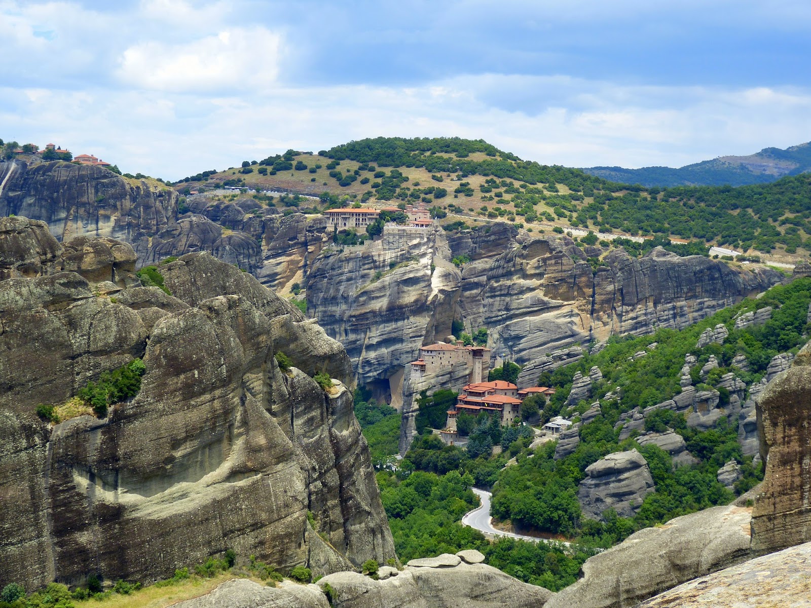 The Italian Backpacker: Touching the sky: the monasteries of Meteora