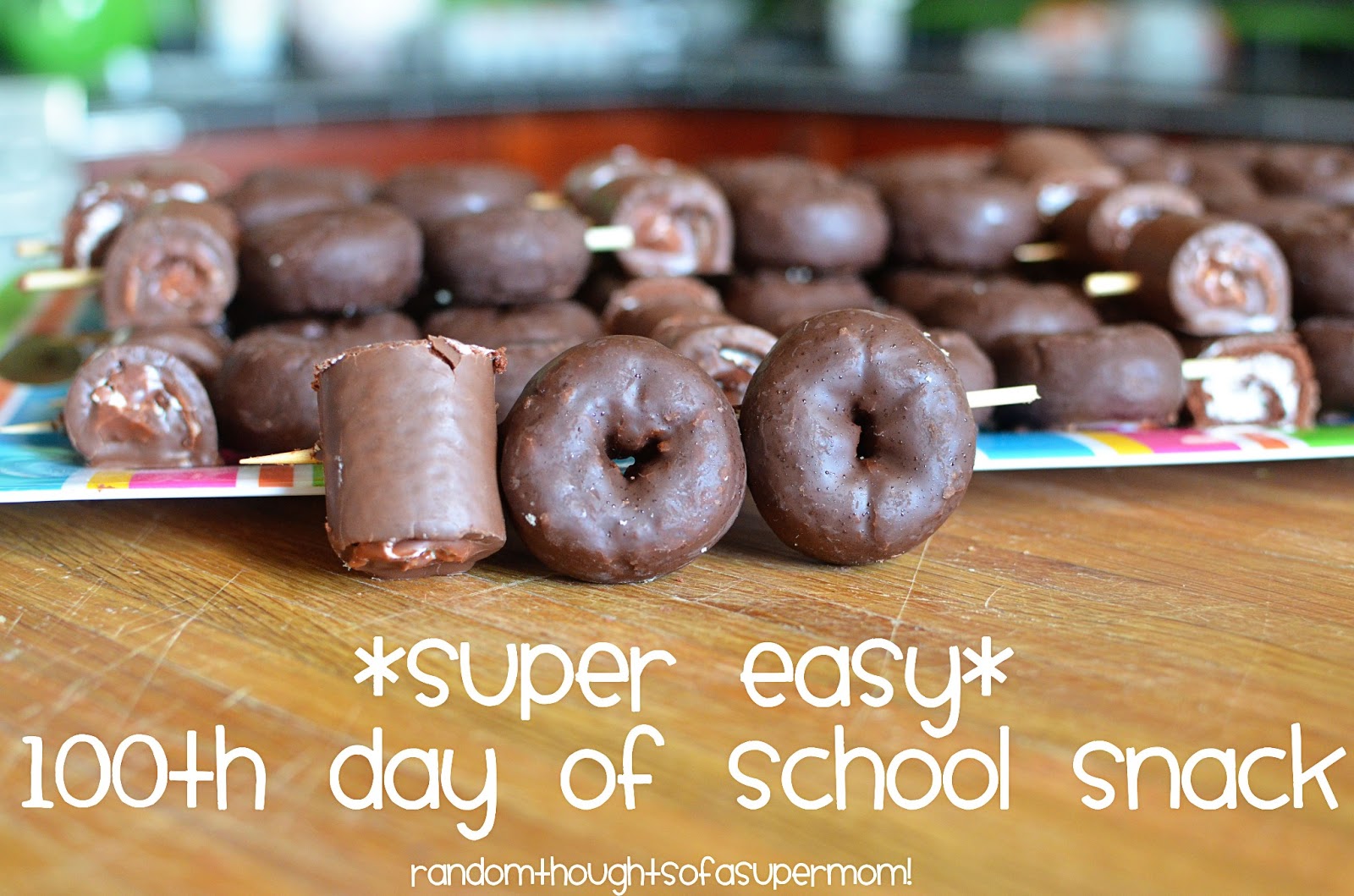 *Random Thoughts of a SUPERMOM!*: Super Easy 100th Day of School Snack
