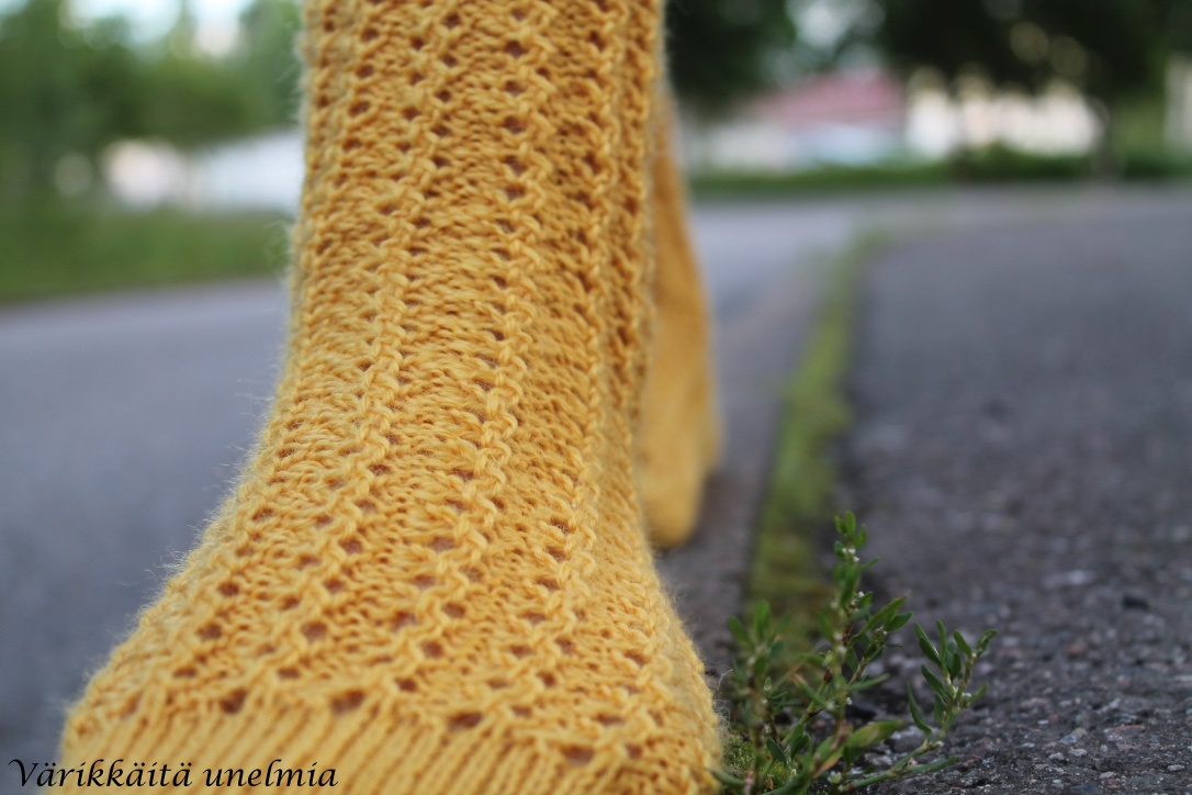 Värikkäitä unelmia: Polkua pitkin