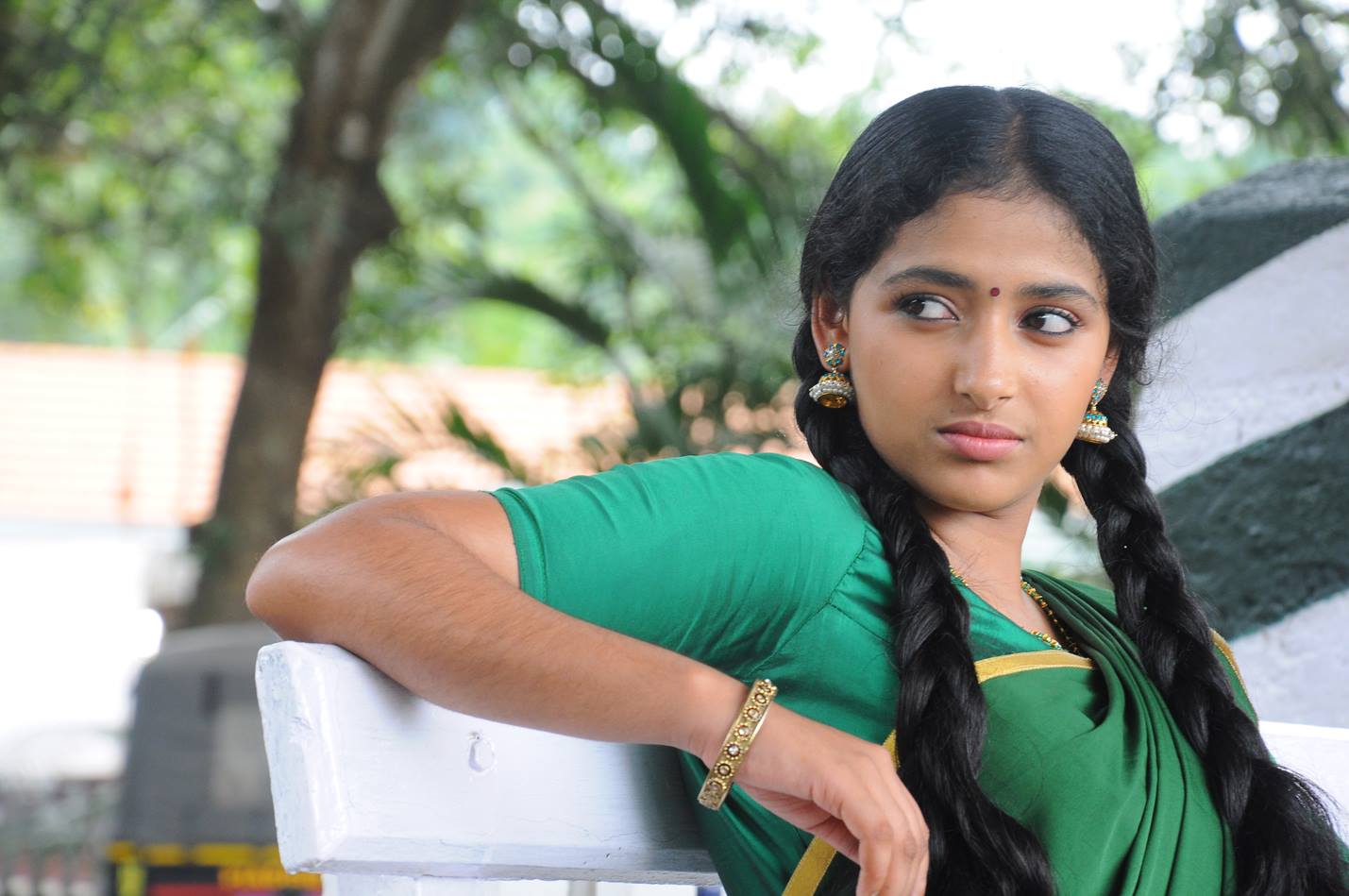 The Fresh Malayali: Malayalam Actress Anu Sithara Hot Photo Gallery Pics
