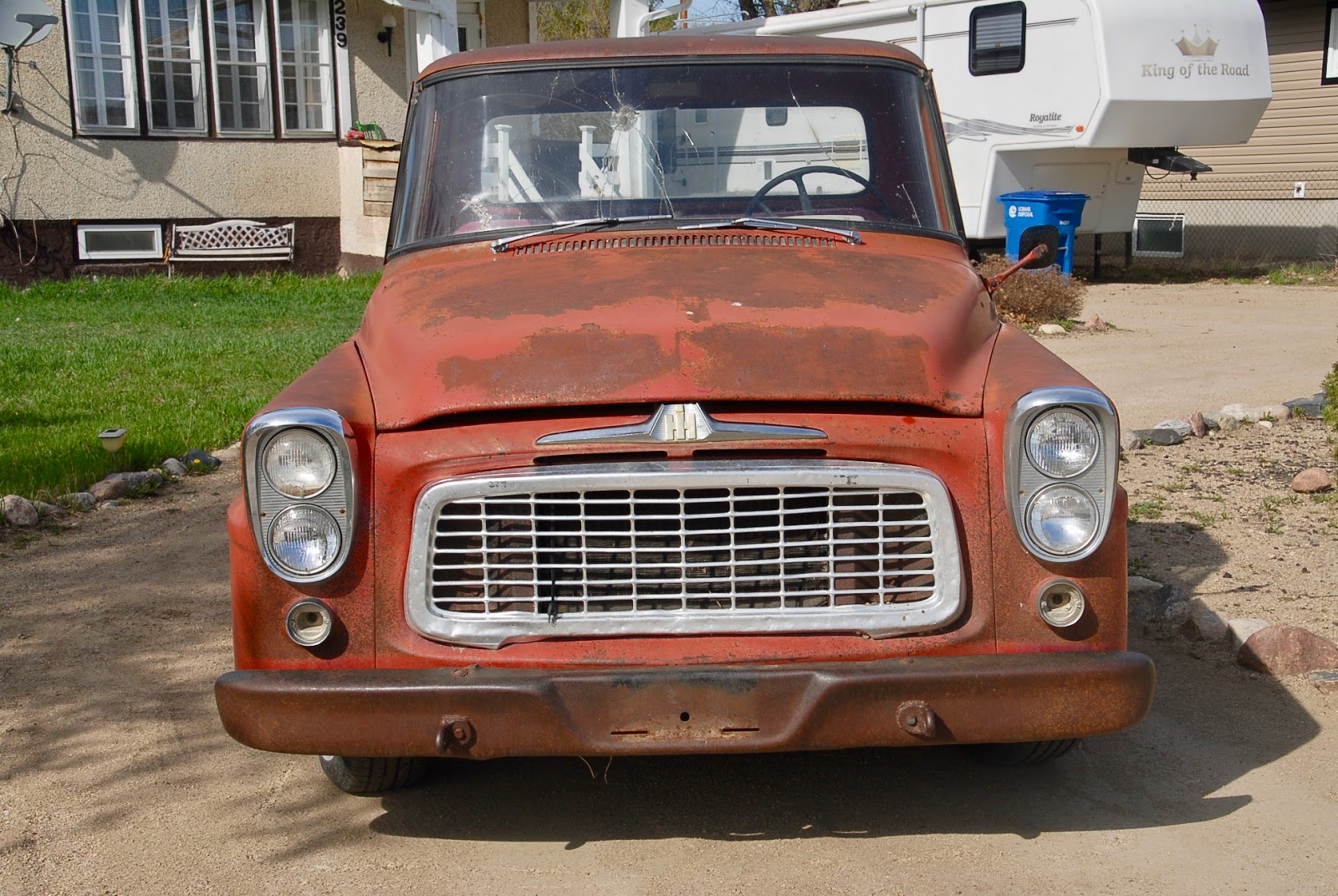 autoliterate: 1960 International Harvester B-110