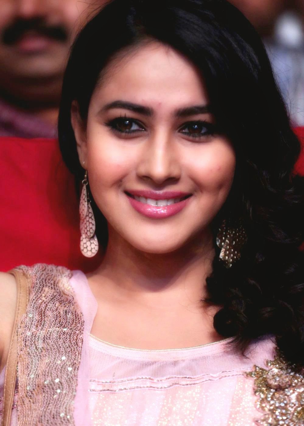 Stunning Facial Expression of "Panchi Bora" Television Actress ...