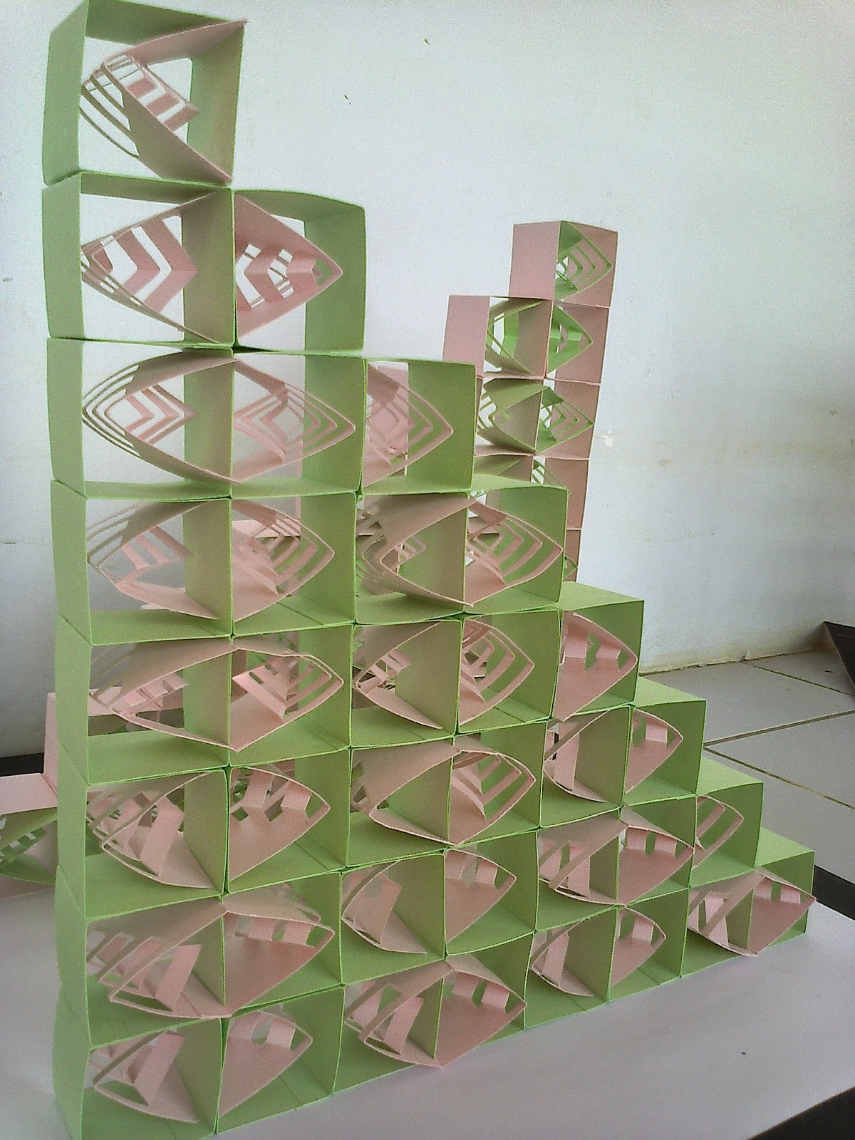 coretan hilly: RACANA DINDING