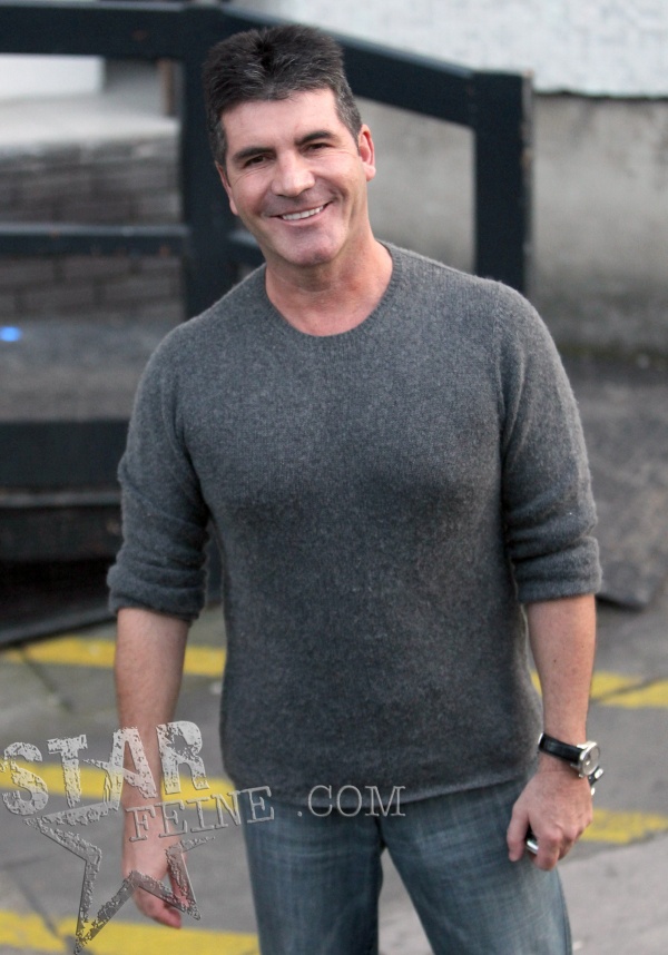 Starfeine: Simon Cowell: London Smiler!