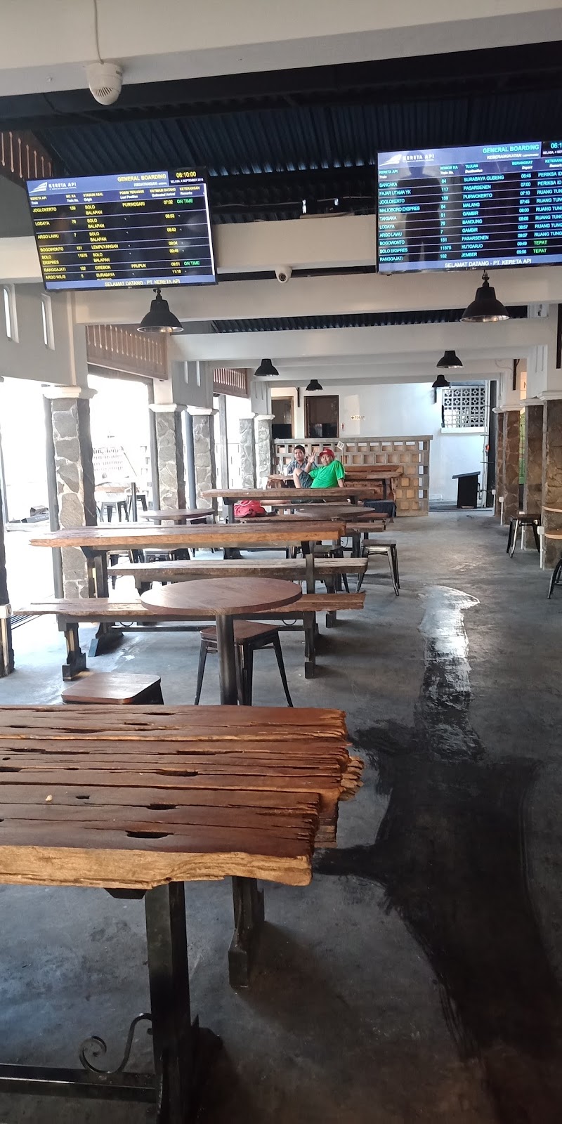 APAR CANGKRUK: LOKO CAFE YOGYAKARTA