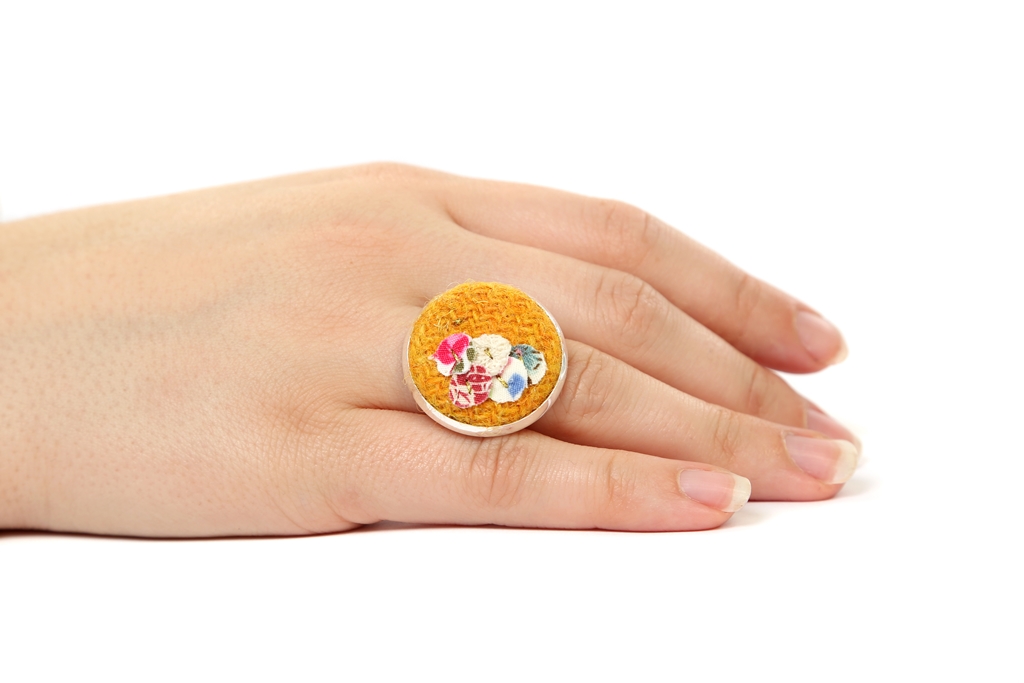 Louise Dawson Design: New Harris Tweed Rings!